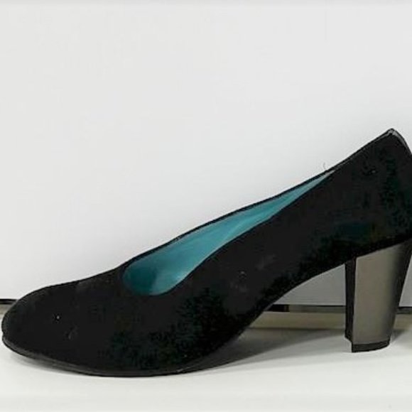 Thierry Rabotin | Shoes | Thierry Rabotin Black Suede Heels Shoes Pumps ...